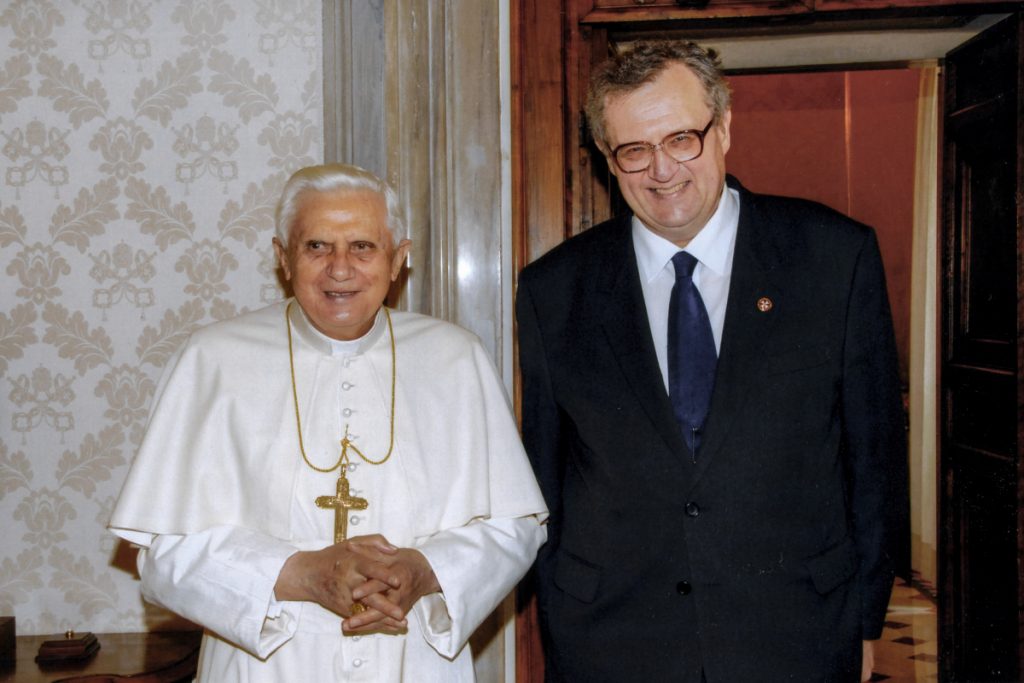 Fra'matthew Festing in first visit to Pope Benedict XVI - Sovereign ...