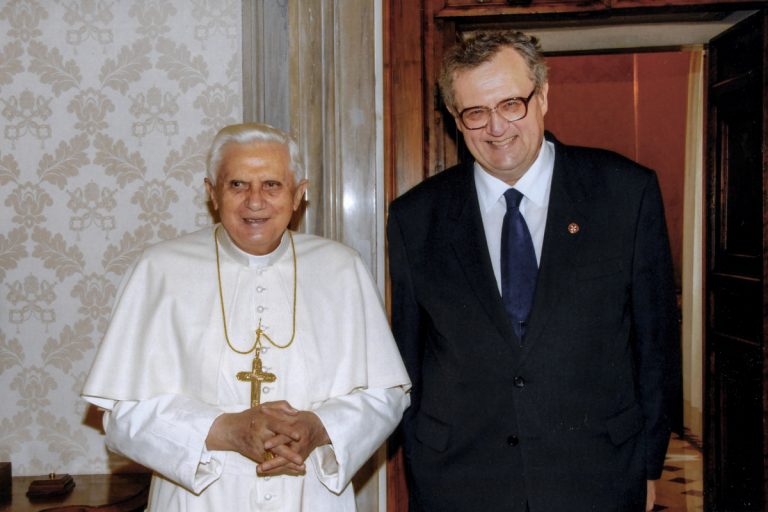 Fra'matthew Festing in first visit to Pope Benedict XVI - Sovereign ...