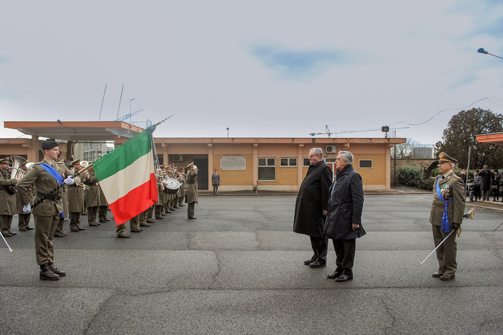 Fra’ Matthew Festing participe au 138ème anniversaire du Corps ...
