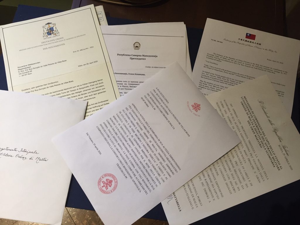 Miles de mensajes de pésame de voluntarios, beneficiarios, jefes de ...