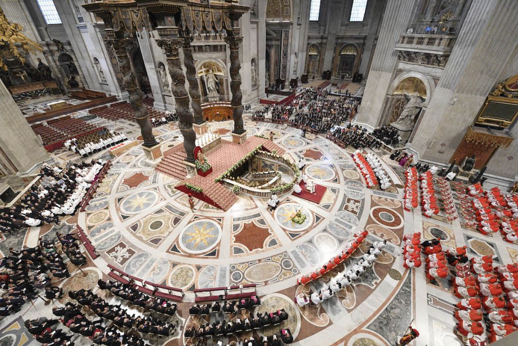 Frey John T. Dunlap asiste al consistorio en el Vaticano - Sovereign ...