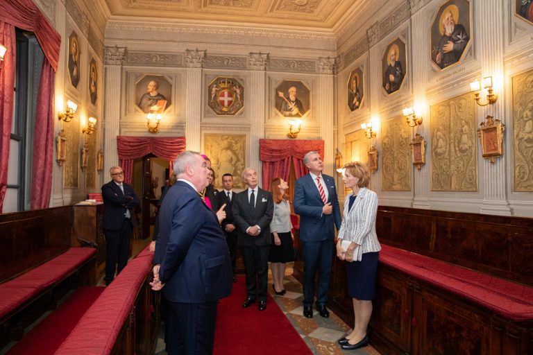 Romanian Royal Family received in Magistral Palace - Sovereign Military ...