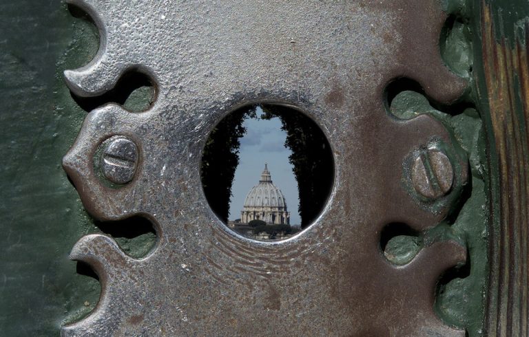 St Peter's Basilica seen through the keyhole - Order of Malta