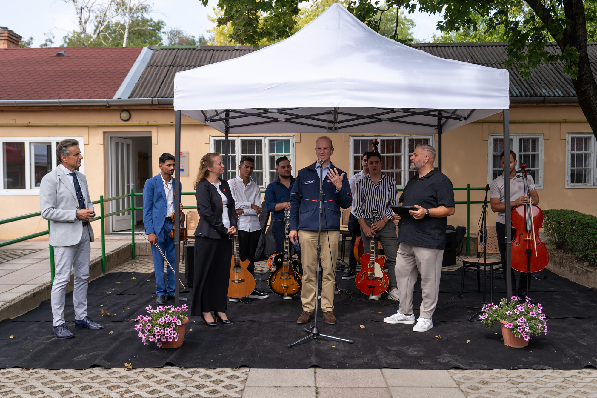 The eight-pointed cross - Sovereign Military Order of Malta